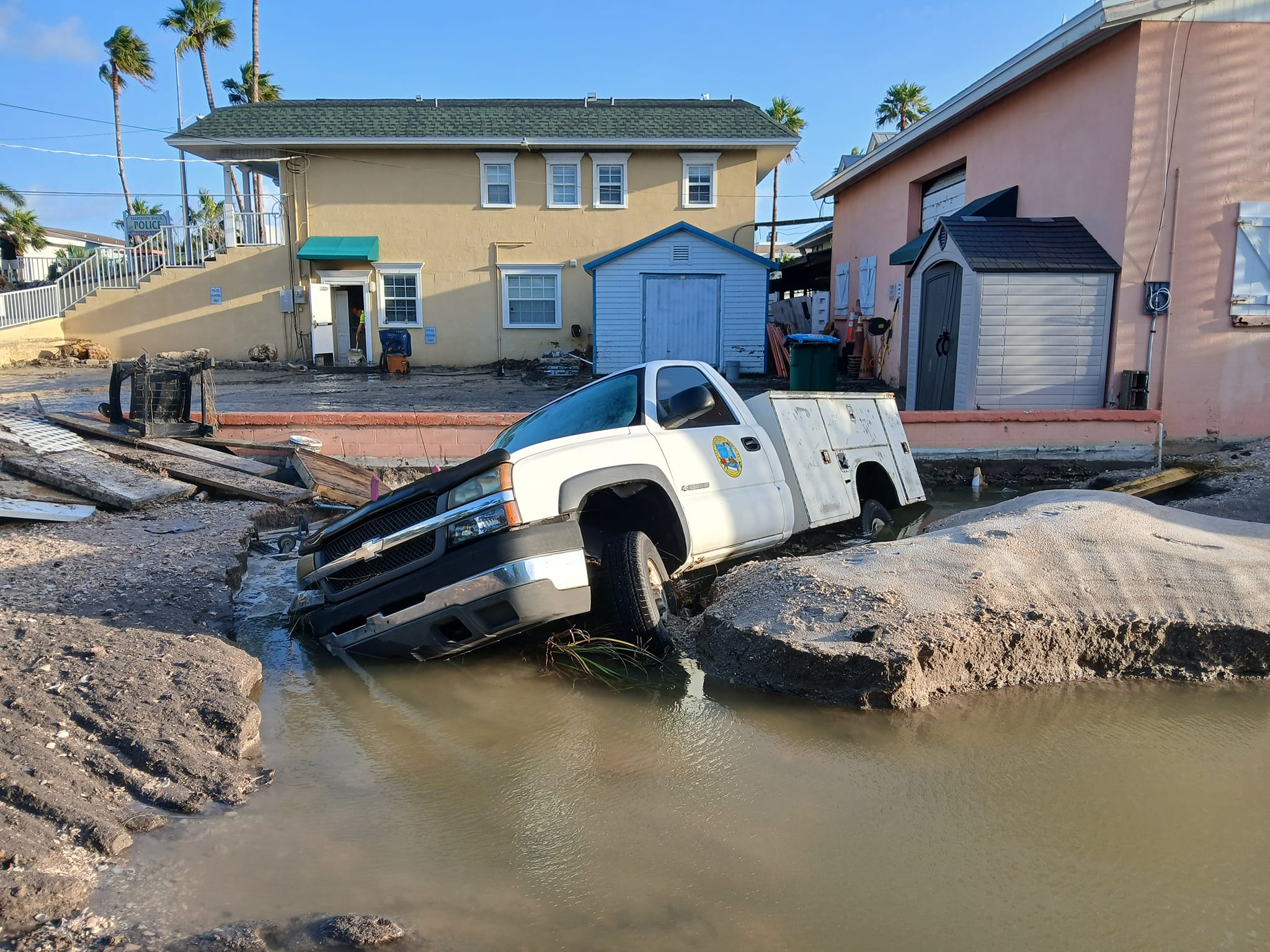 Talking to Flood Victims - WSLR+Fogartyville