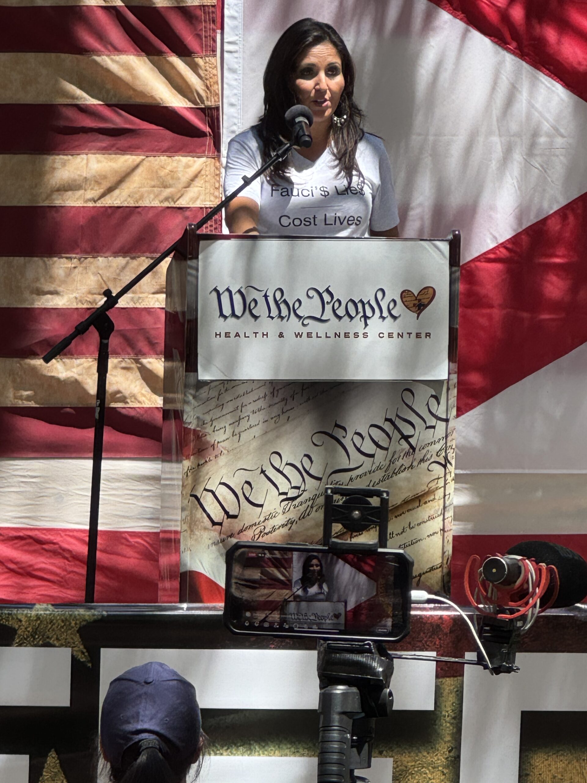 Hundreds protest against Fauci in Sarasota - WSLR+Fogartyville